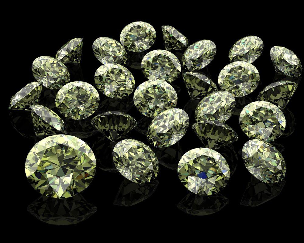 What Makes Green Diamonds Go Gorgeously Green?