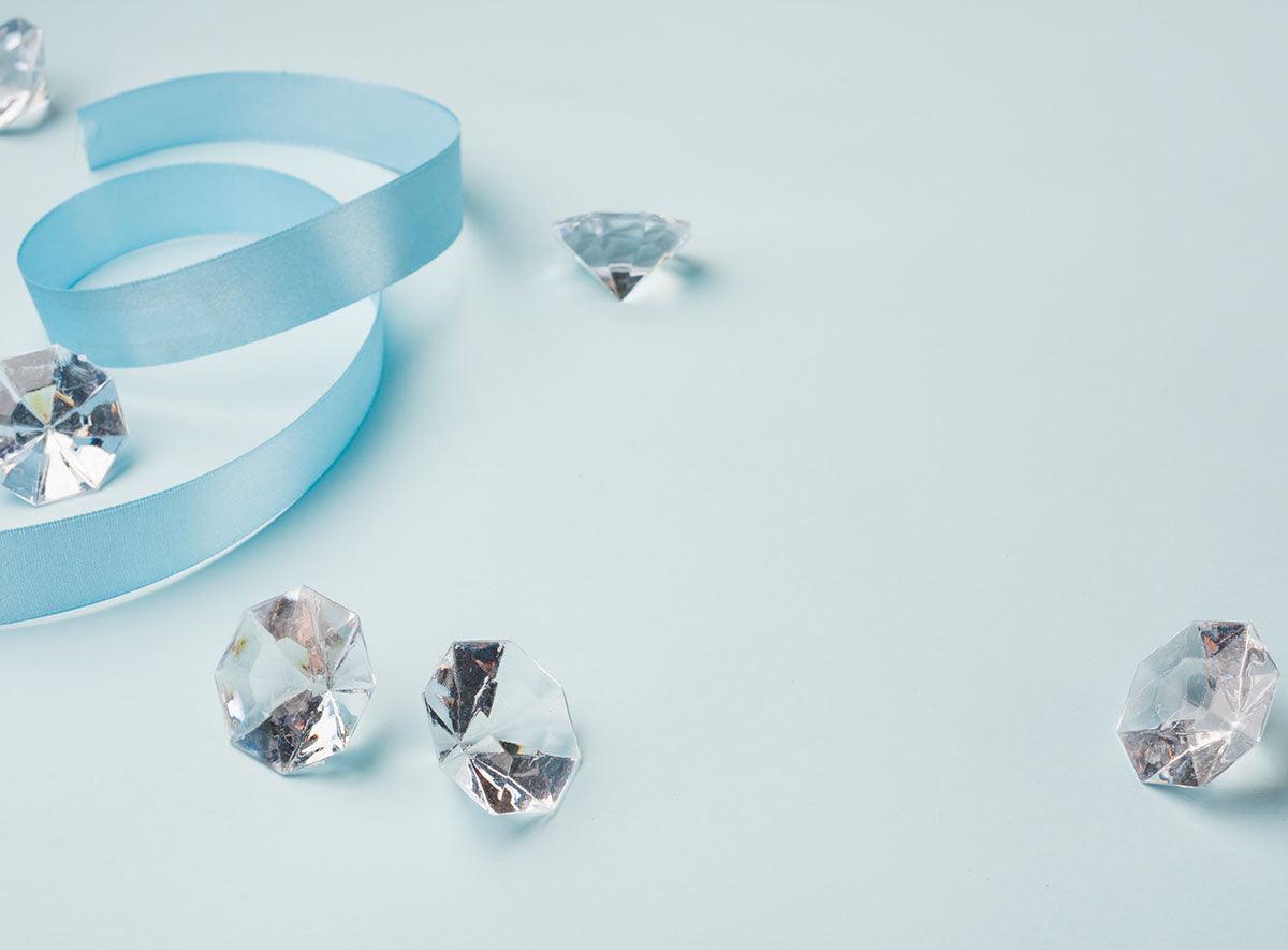 Revolutionizing Tradition : The Emergence of Man-Made Diamonds